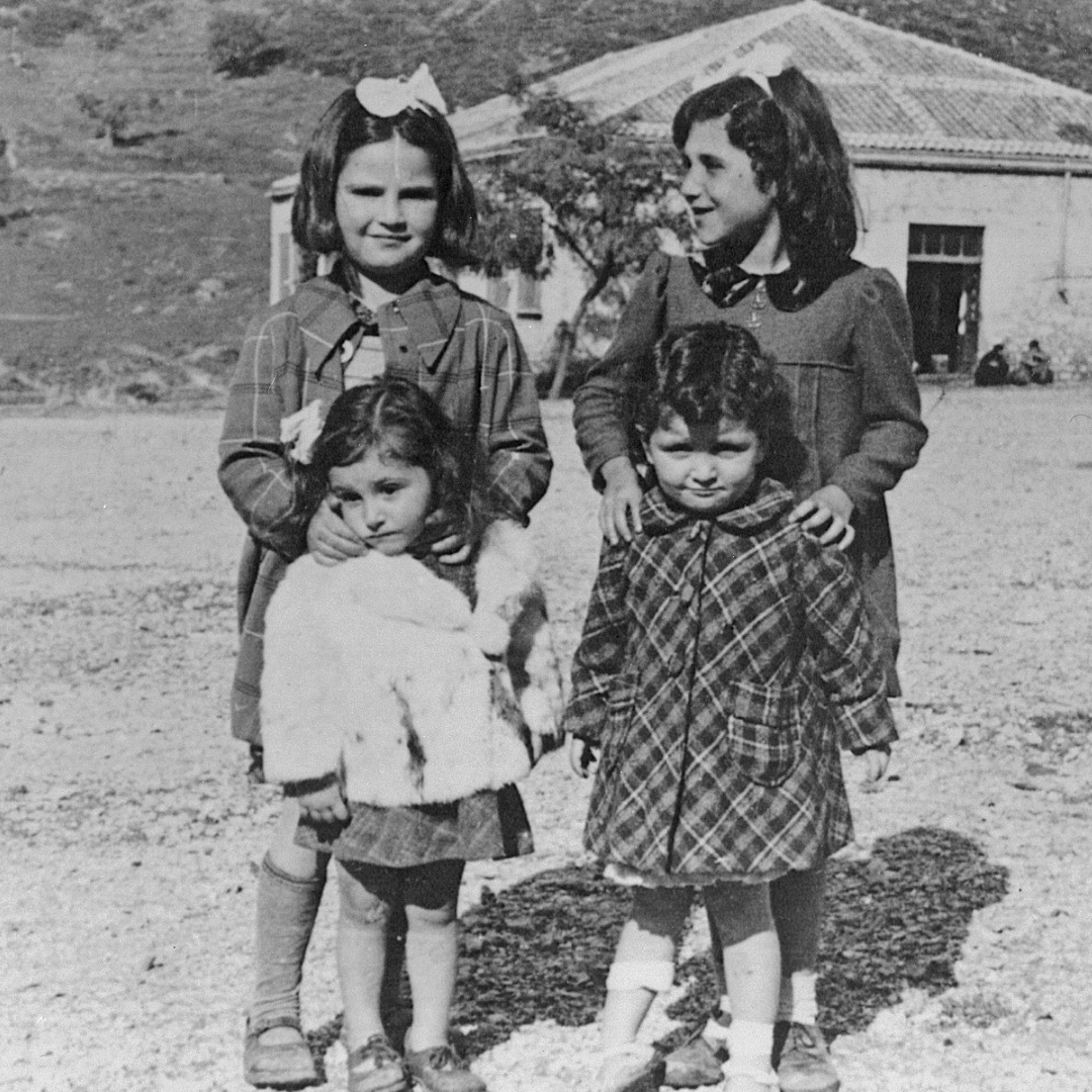 רק אחת מהן שרדה את השואה | ילדים בשואהילדים בשואה